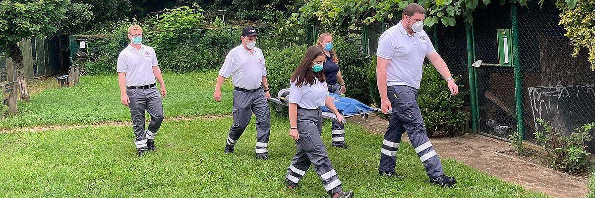 Helfergrundausbildung - Deutsches Rotes Kreuz Kreisverband Karlsruhe e.V.